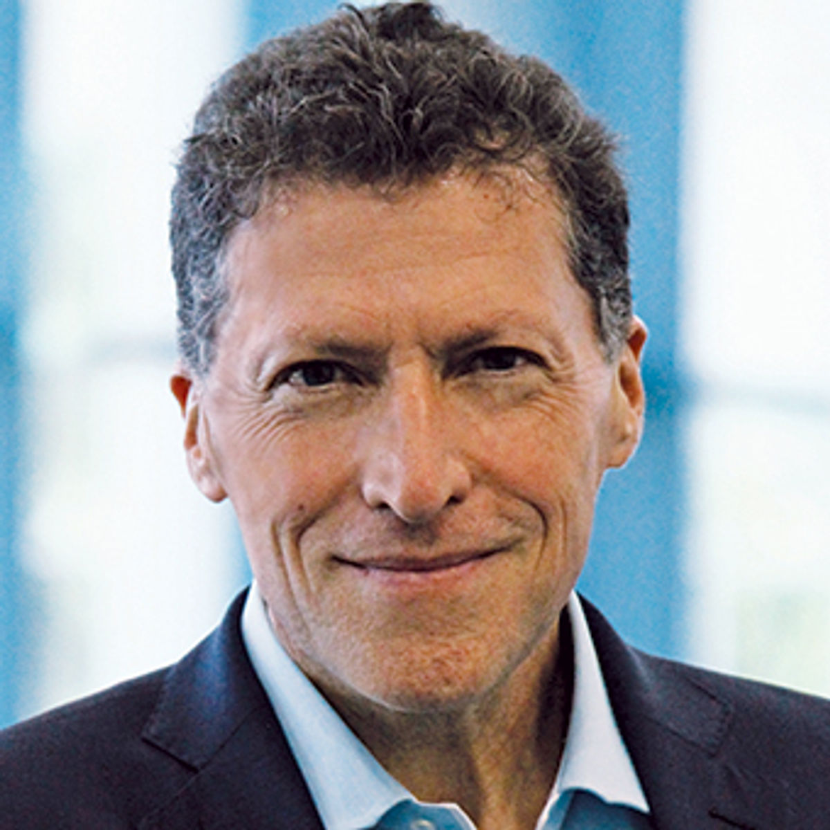 Arnie Weissmann: Travel Weekly