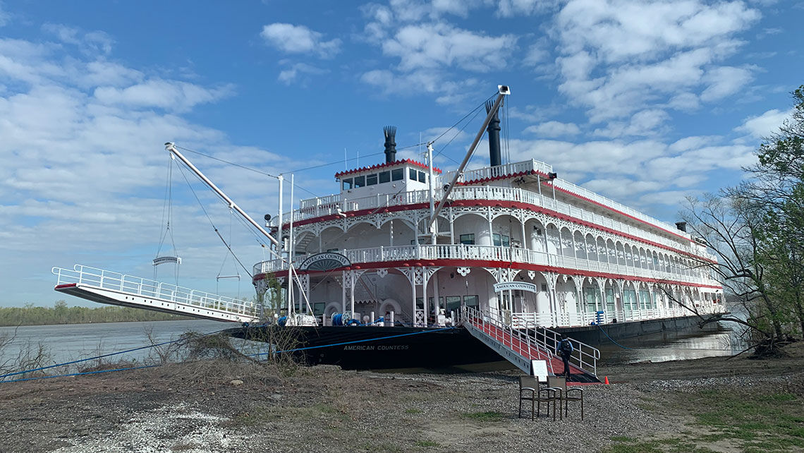 First Call American Countess: Travel Weekly