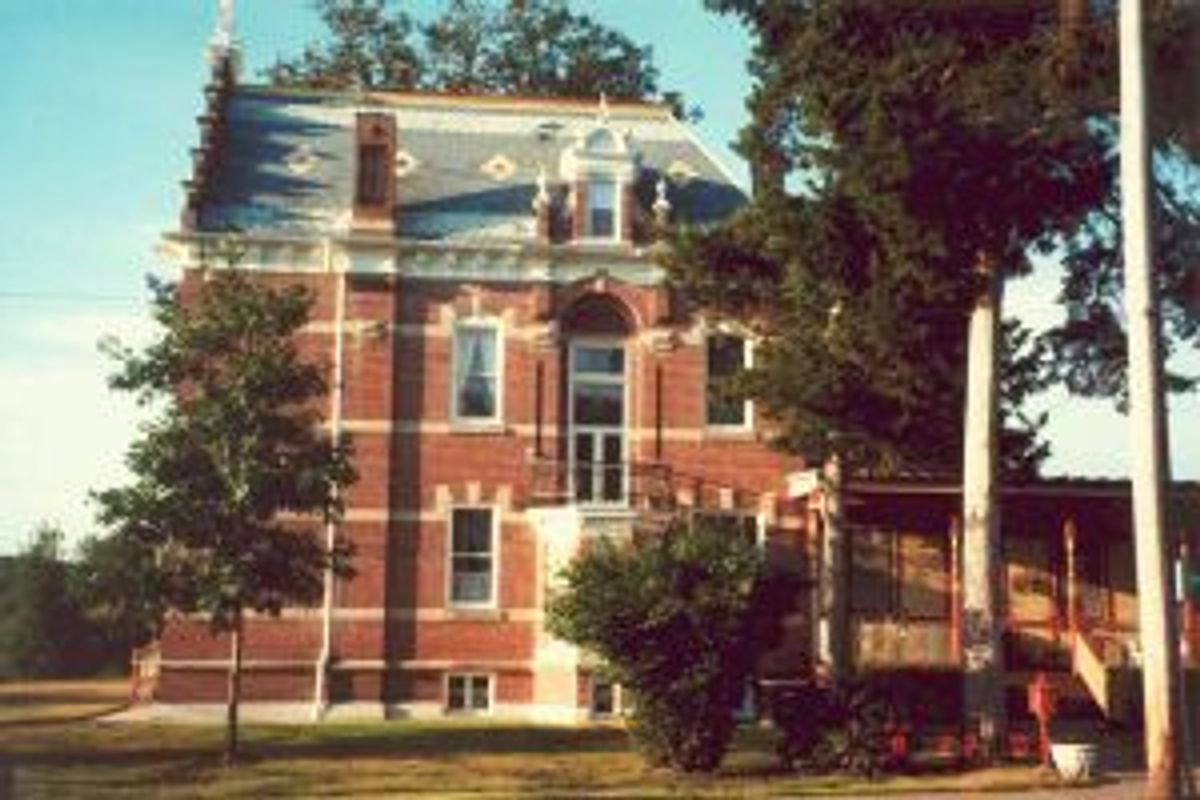 Herzog Mansion- Hermann, MO Hotels- GDS Reservation Codes: Travel Weekly Herzog Mansion- Hermann, MO Hotels- GDS Reservation Codes: Travel Weekly