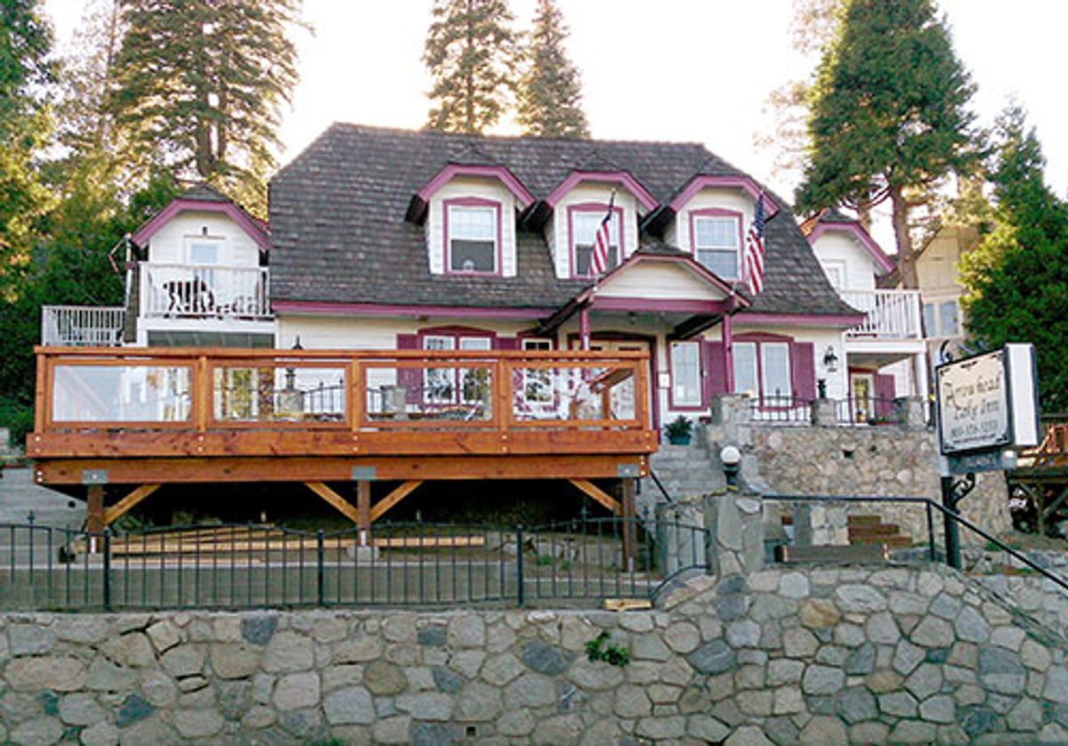 lake arrowhesd hotels