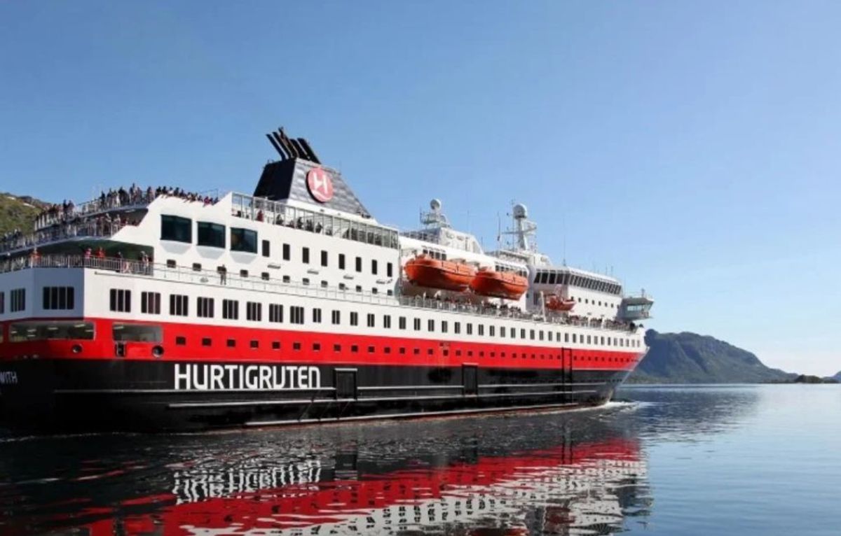 Richard With Ship Stats & Information- Hurtigruten Richard With Cruises ...