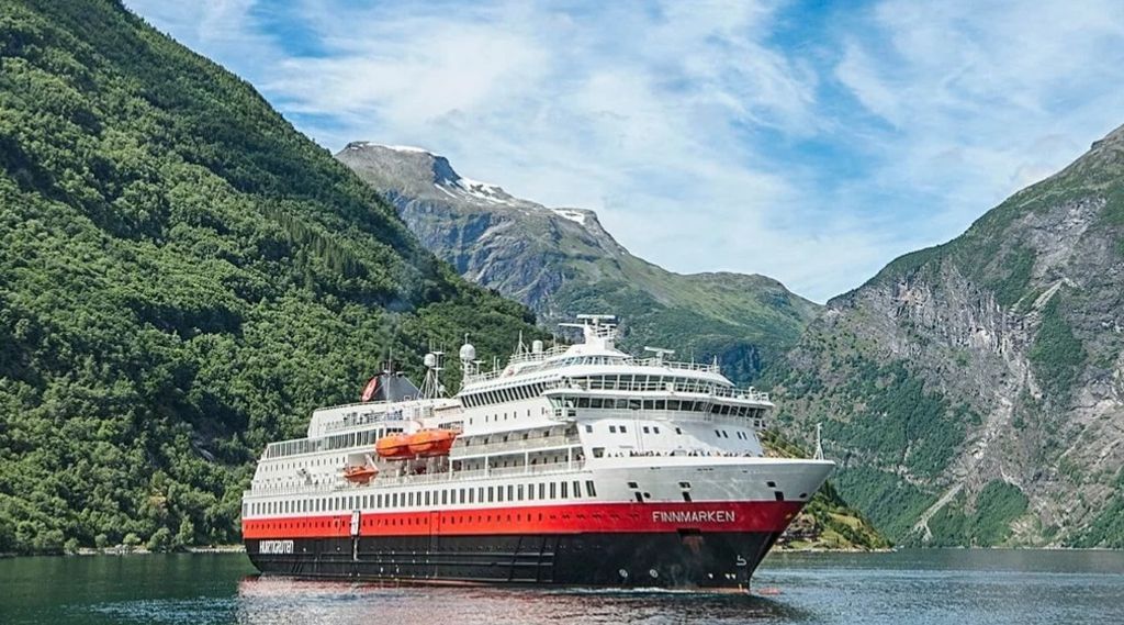 Otto Sverdrup Ship Stats & Information- Hurtigruten Otto Sverdrup ...