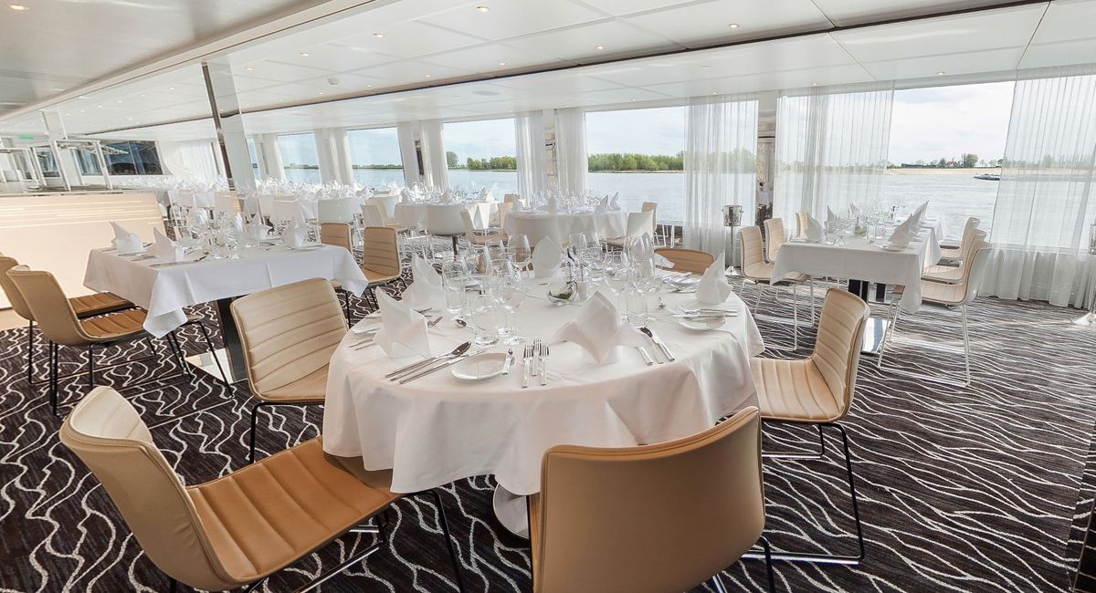 Emerald Radiance Ship Stats & Information- Emerald Cruises Emerald ...