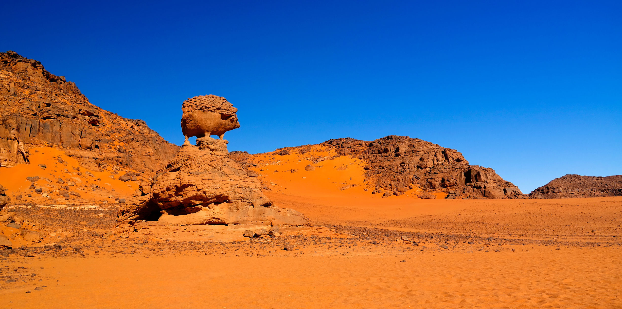 Find Tassili N'Ajjer National Park, Algeria Hotels- Downtown Hotels in ...