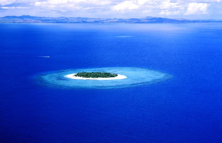 Find Bounty Island, Mamanuca Islands, Fiji Hotels- Downtown Hotels in ...