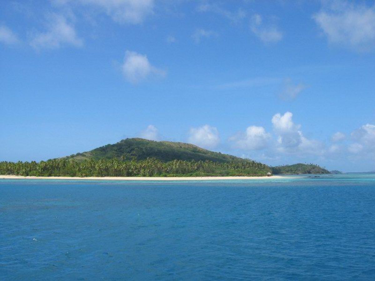 Find Castaway Island, Fiji Hotels- Downtown Hotels in Castaway Island ...