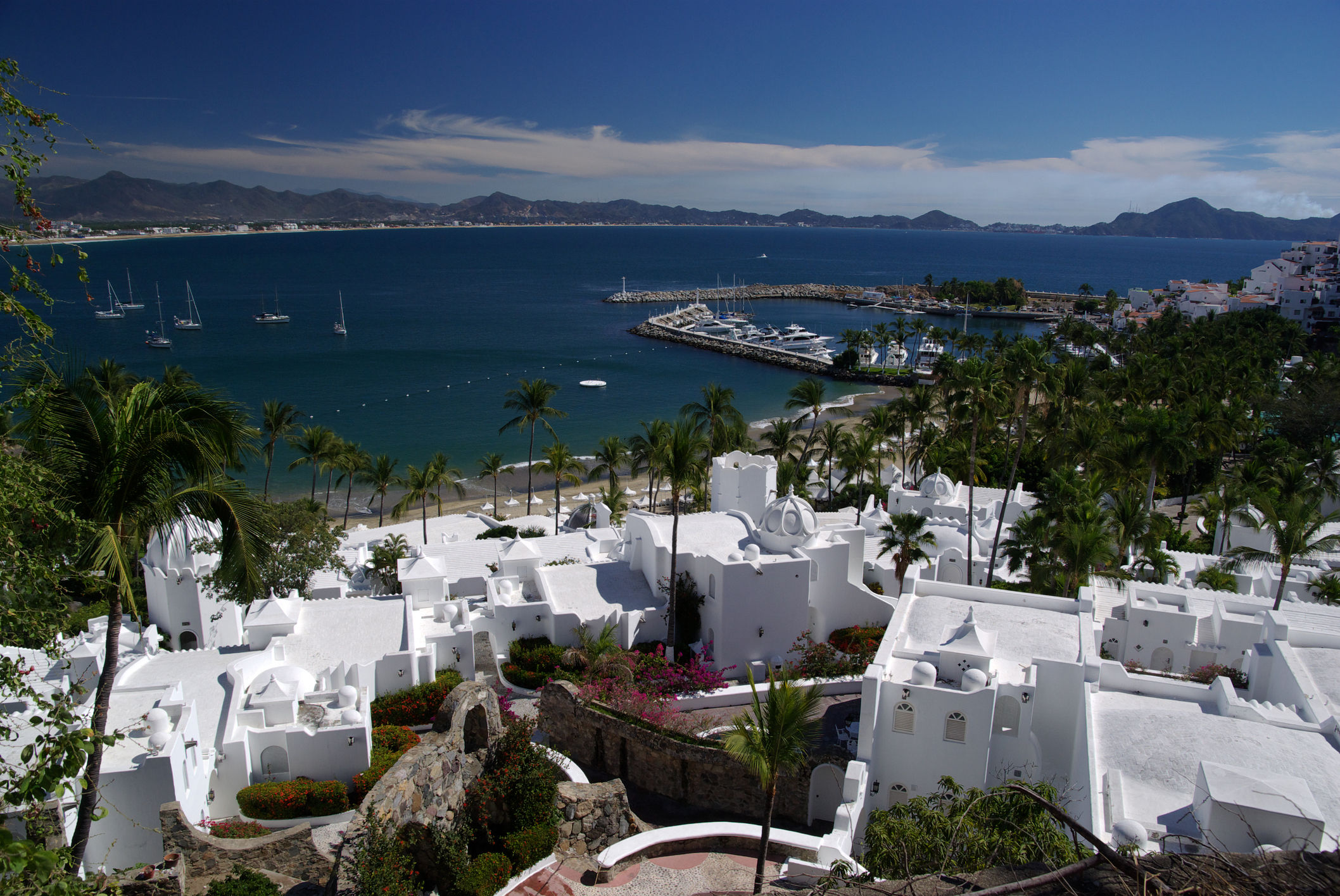 Manzanillo Port Review- Manzanillo Port Visitors Guide- Manzanillo Port ...