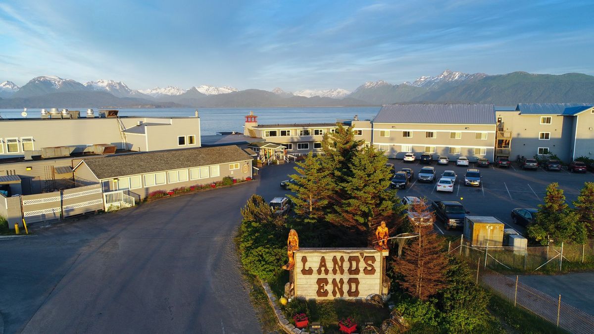 Land's End Resort- Homer, AK Hotels- Tourist Class Hotels in Homer- GDS ...
