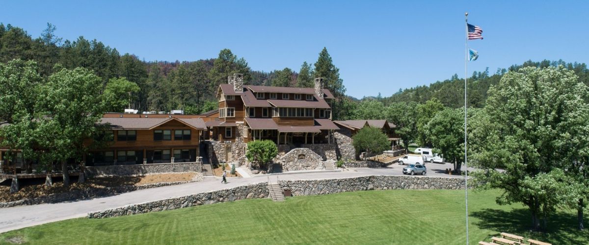 State Game Lodge- Custer, SD Hotels- First Class Hotels in Custer- GDS ...