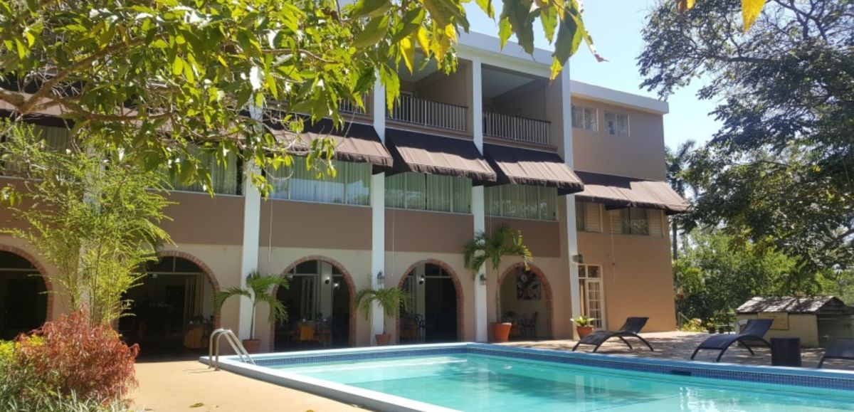 Mandeville Hotel- Tourist Class Mandeville, Jamaica Hotels- GDS ...