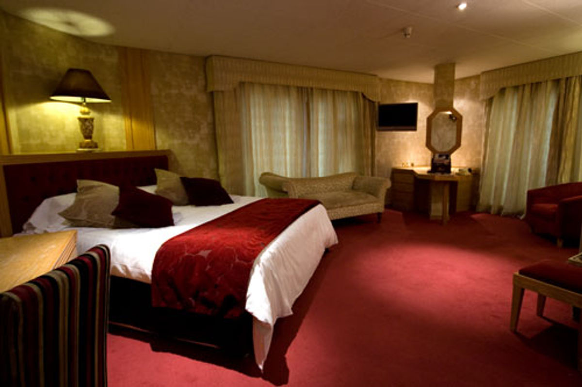 The Rabbit Hotel- First Class Templepatrick, Northern Ireland Hotels ...