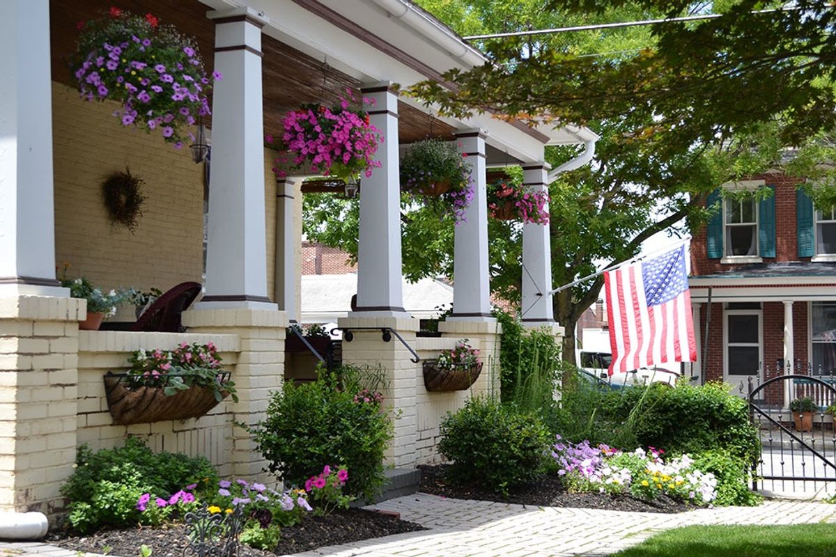 The Gaslight Inn- Gettysburg, PA Hotels- GDS Reservation Codes: Travel ...