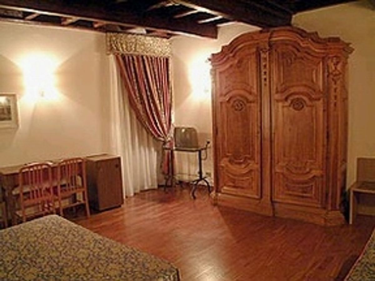 Domus Julia- First Class Rome, Italy Hotels- GDS Reservation Codes ...