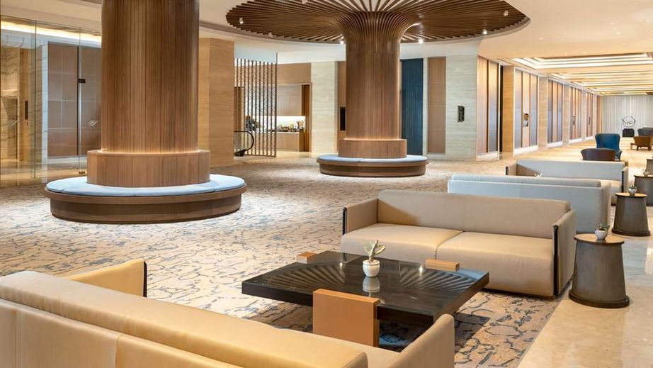 DoubleTree by Hilton Surabaya - Surabaya, Indonesia Meeting Rooms ...