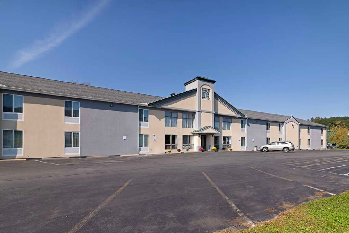 Quality Inn Lebanon- Tourist Class Lebanon, NH Hotels- GDS Reservation ...