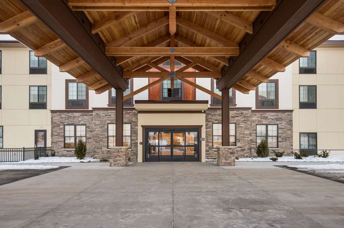 MainStay Suites Gaylord- Gaylord, MI Hotels- GDS Reservation Codes ...