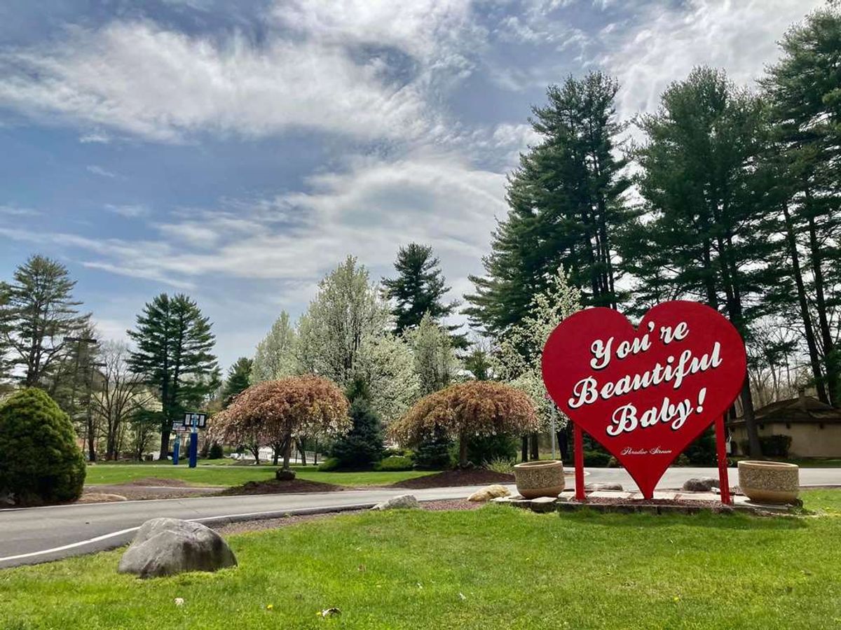 Paradise Stream Resort- First Class Mount Pocono, PA Hotels- GDS ...