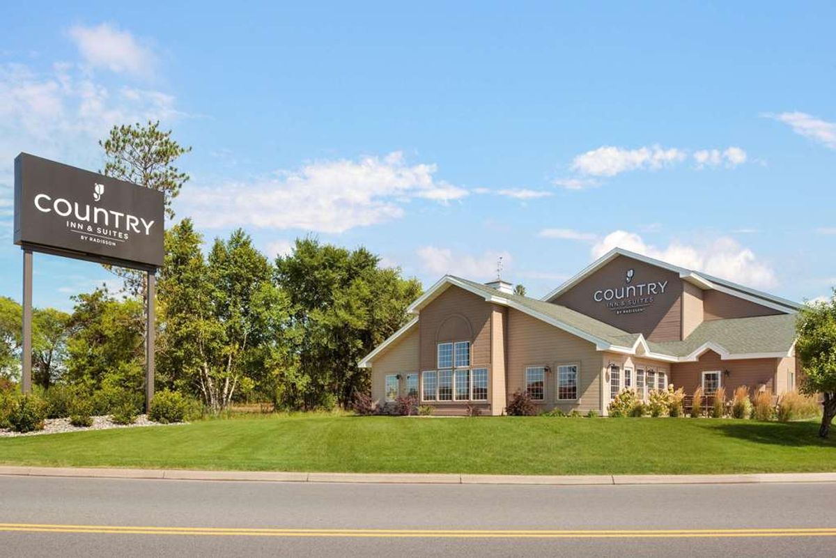 Country Inn & Suites Baxter- First Class Baxter, MN Hotels- GDS ...
