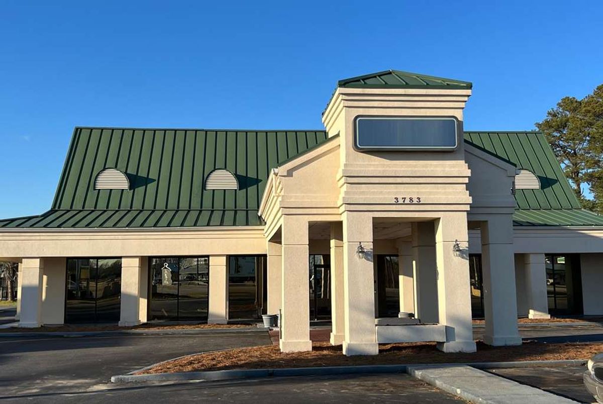 Super 8 by Wyndham Florence I-95 N- Tourist Class Florence, SC Hotels ...