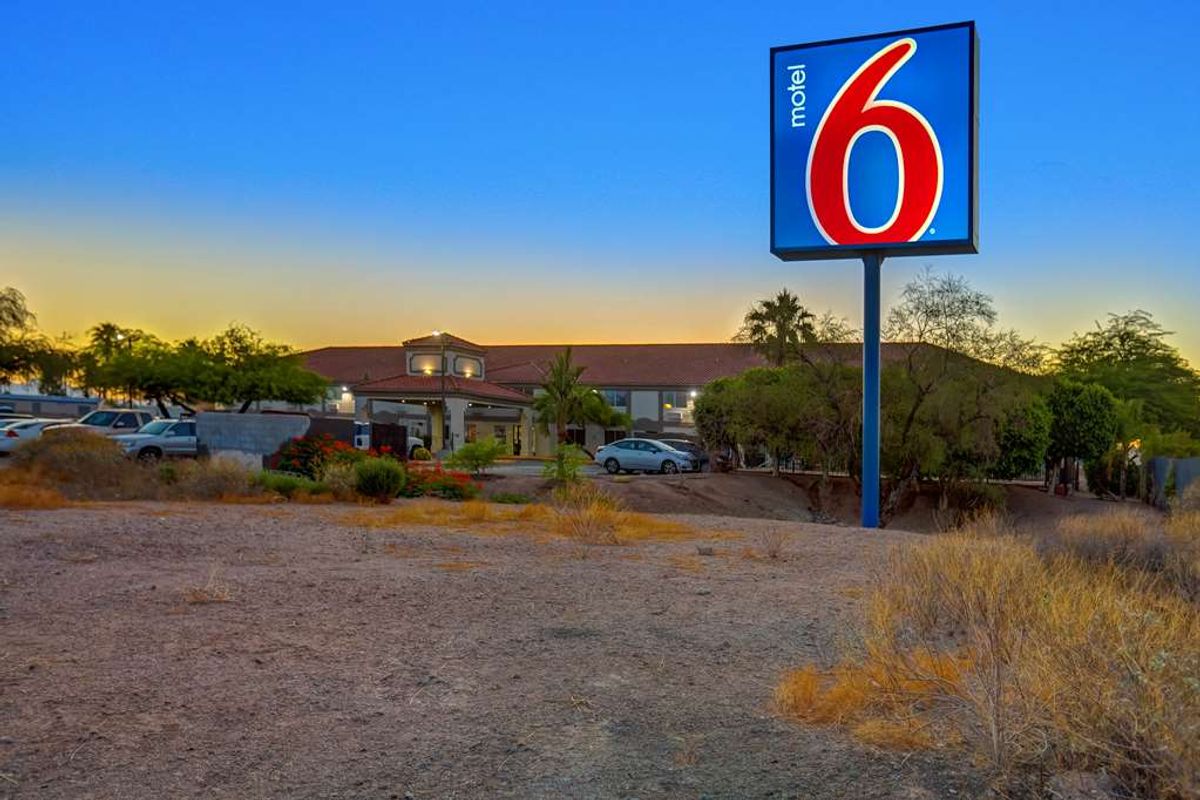 Motel 6 Apache Junction- Tourist Class Apache Junction, AZ Hotels- GDS ...