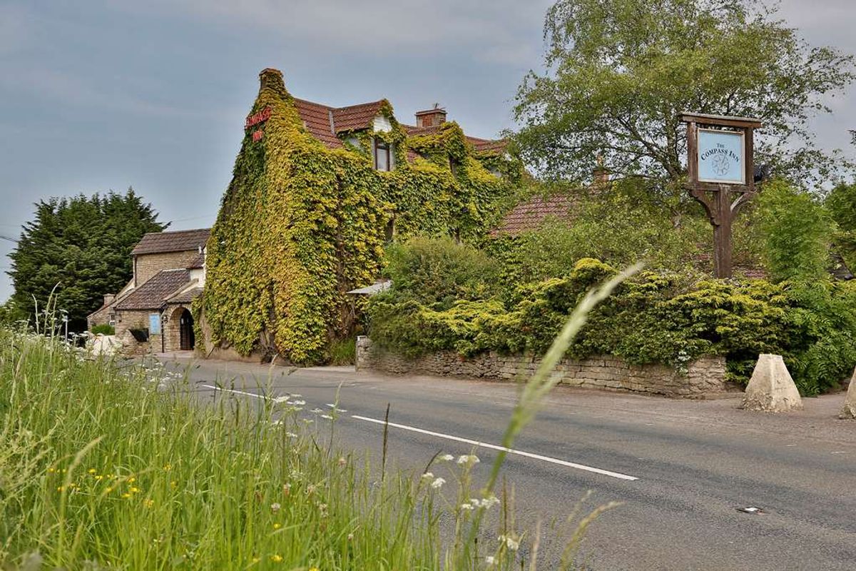 Best Western Compass Inn- First Class Tormarton, England Hotels- GDS ...