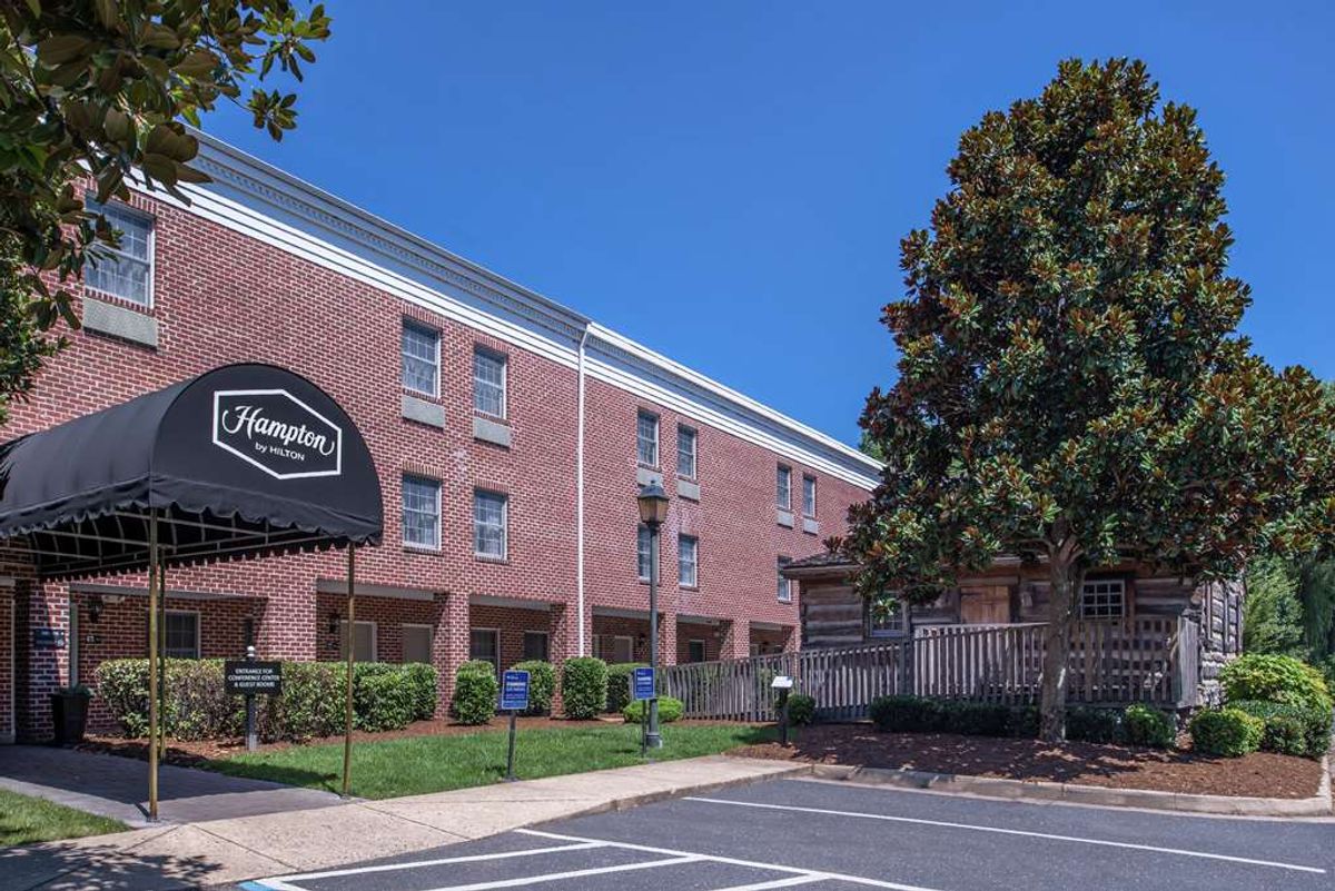Hampton Inn Lexington Historic Area- Tourist Class Lexington, VA Hotels ...