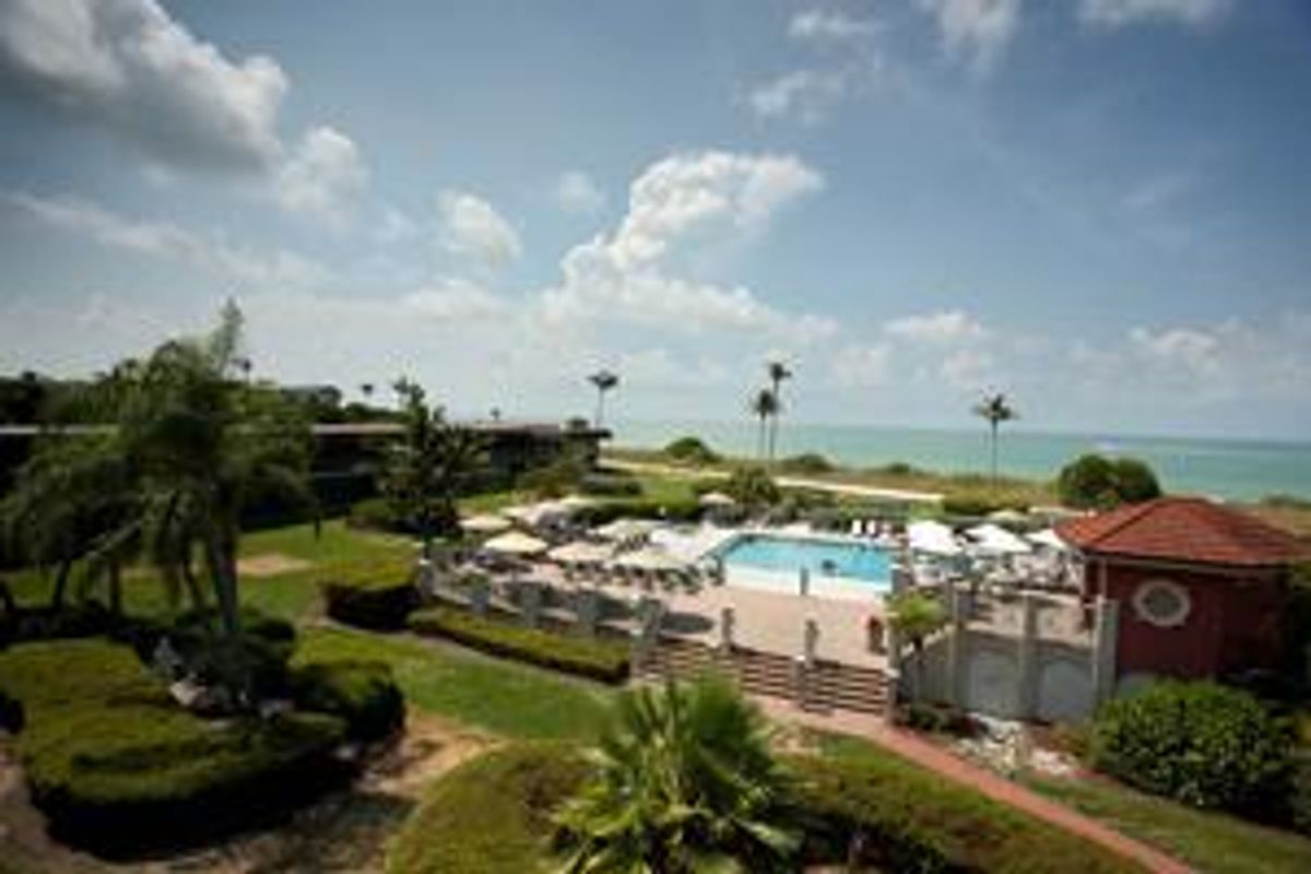 The West Wind Inn- Sanibel Island, FL Hotels- Tourist Class Hotels in ...