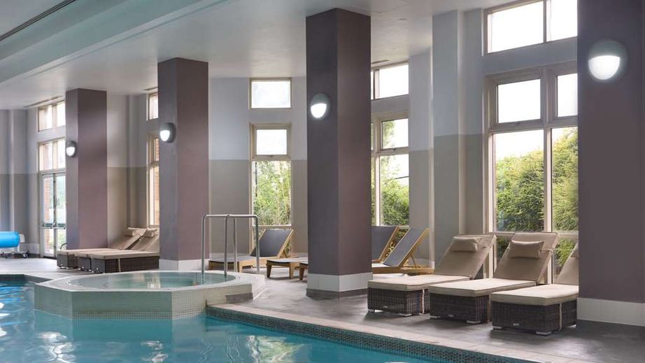 hilton hotel dartford postcode