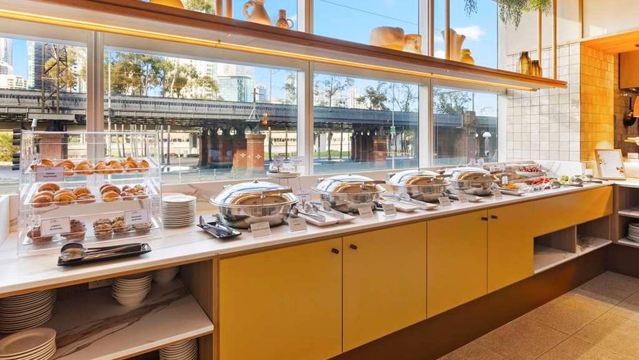 clarion suites gateway