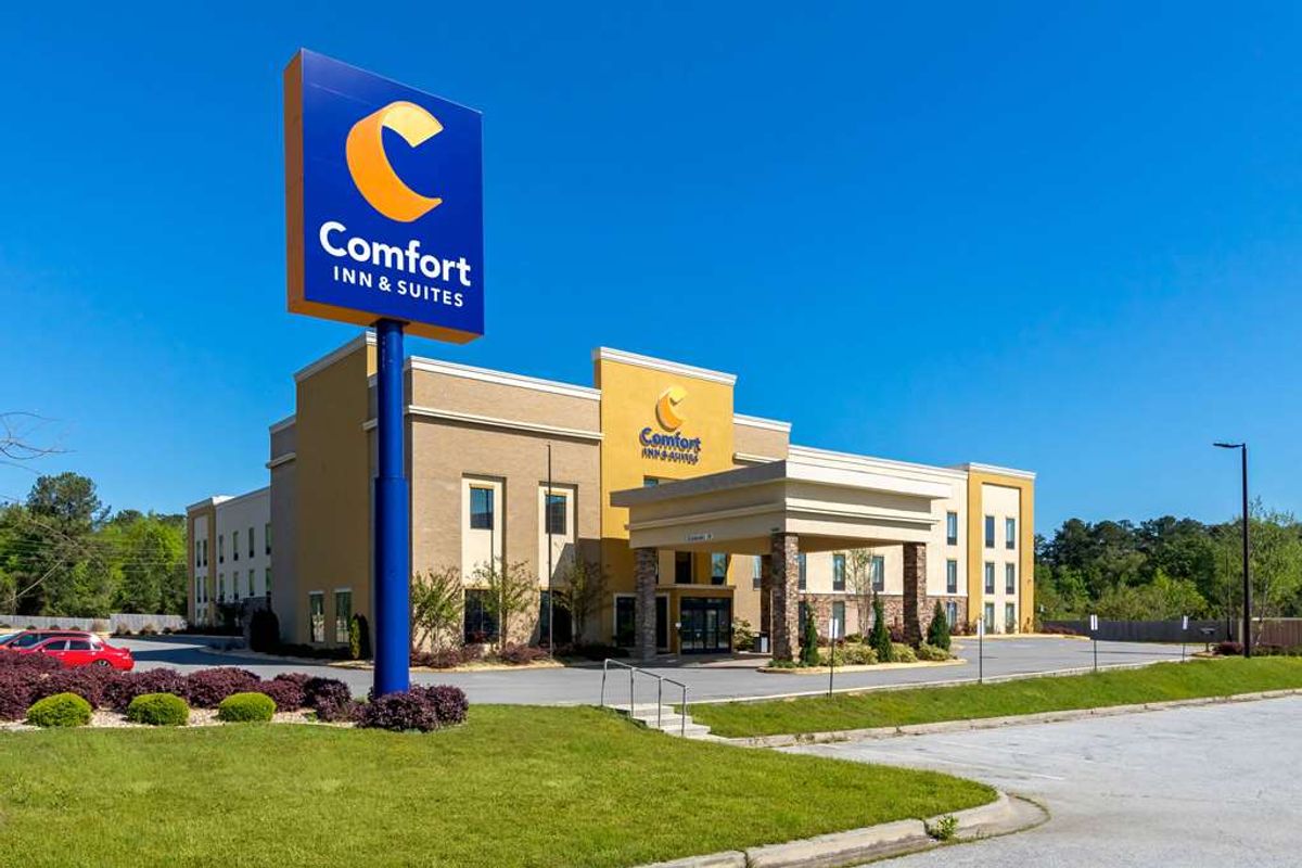 Comfort Inn & Suites- Tourist Class Macon, GA Hotels- GDS Reservation ...