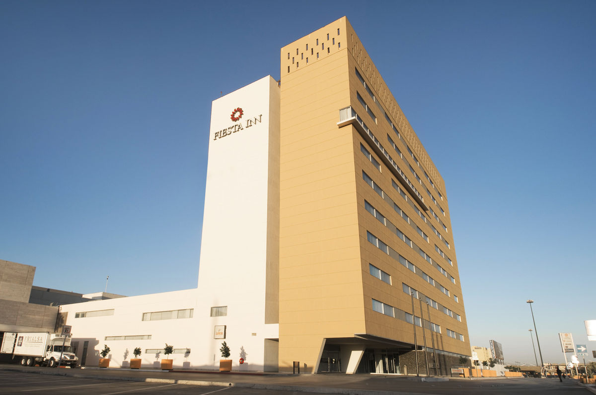 Fiesta Inn Torreon Galerias- First Class Torreon, Coahuila, Mexico ...