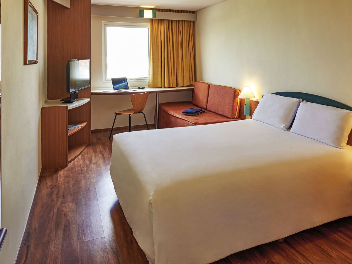 Ibis Monterrey Aeropuerto- Tourist Class Apodaca, Nuevo Leon, Mexico ...