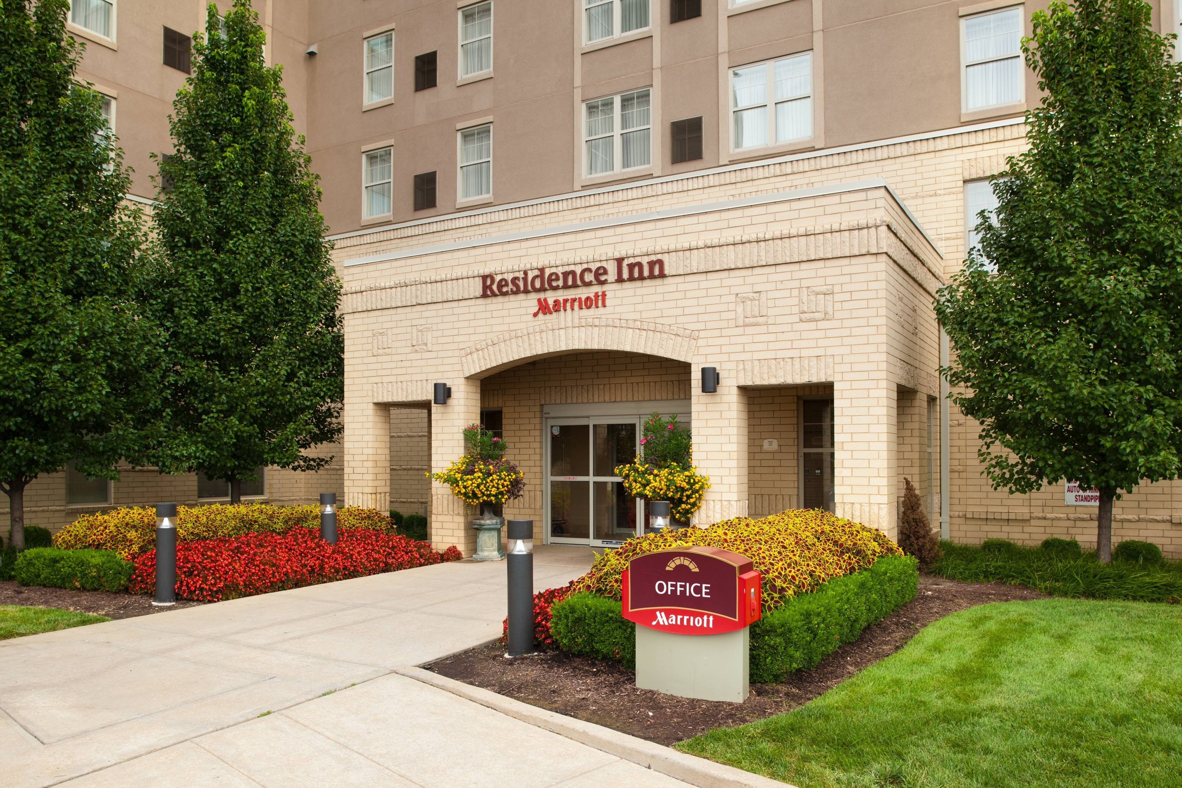 Residence Inn St. Louis Downtown- First Class St Louis, MO Hotels ...