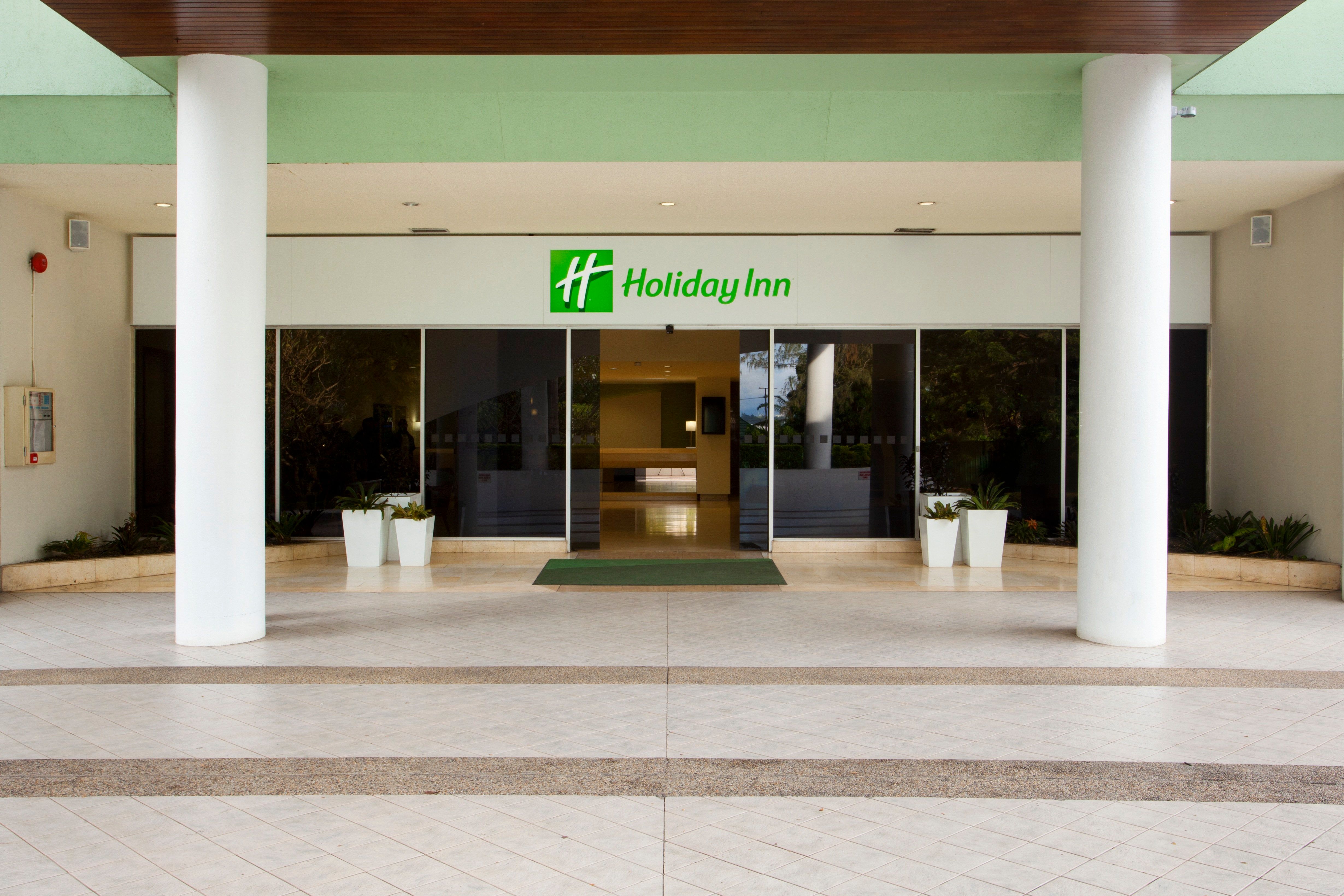 Holiday Inn Port Moresby- First Class Port Moresby, Papua New Guinea ...
