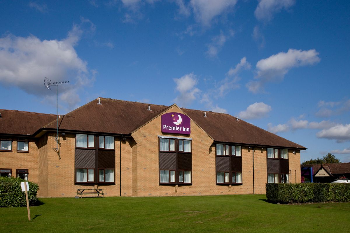 Premier Inn Northampton West (Harpole)- First Class Northampton ...
