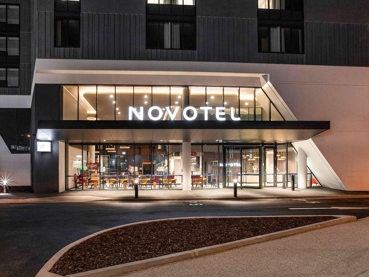 Novotel Devonport- First Class Devonport, Tasmania, Australia Hotels ...