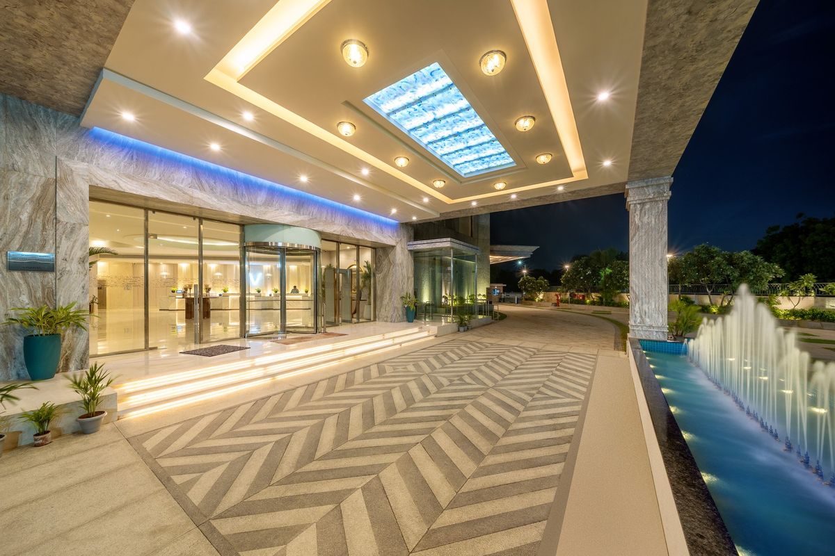 Vivanta Ahmedabad SG Highway- First Class Ahmedabad, India Hotels- GDS ...