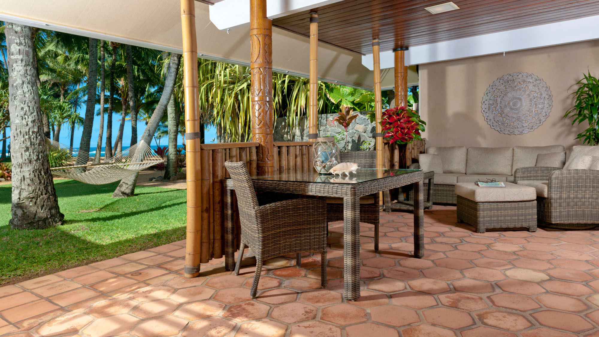 Eschewing routine refurbs at Inn at Mama's Fish House: Travel Weekly