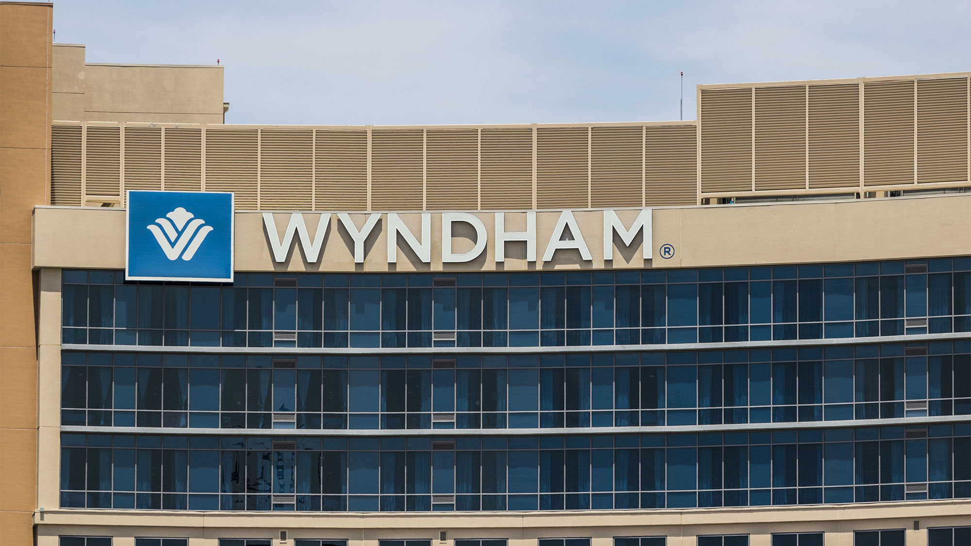 Wyndham makes direct-booking discounts permanent: Travel Weekly