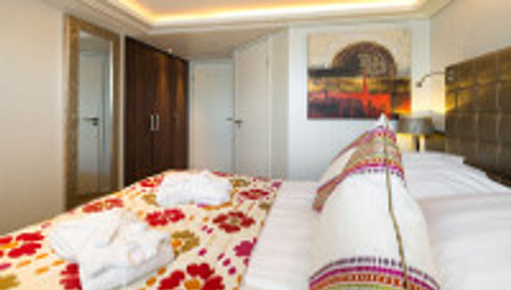 AmaViola Cabins, Staterooms & Suite Pictures- AmaWaterways AmaViola ...