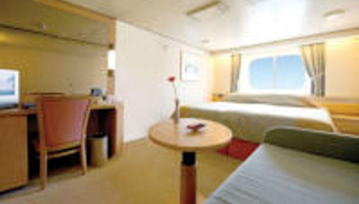 Arcadia Cabins, Staterooms & Suite Pictures- P&O Cruises Arcadia ...