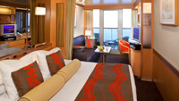 Volendam Cabins, Staterooms & Suite Pictures- Holland America Line ...