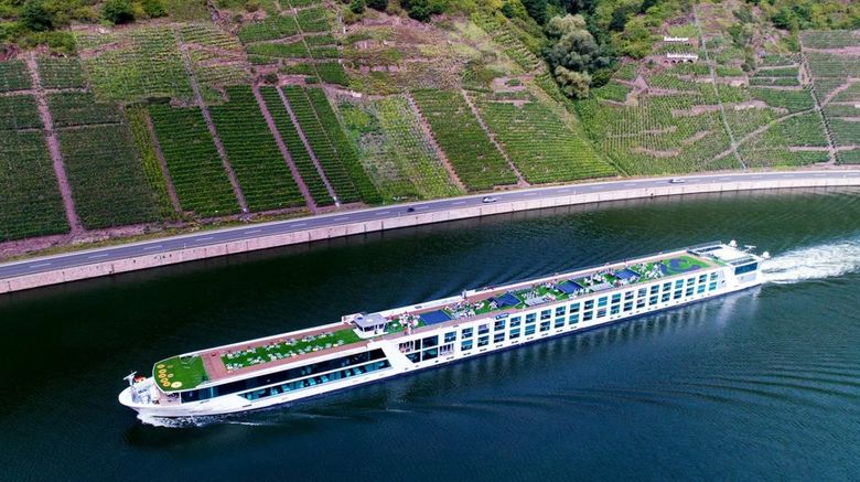 Emerald Luna Ship Stats & Information- Emerald Cruises Emerald Luna ...