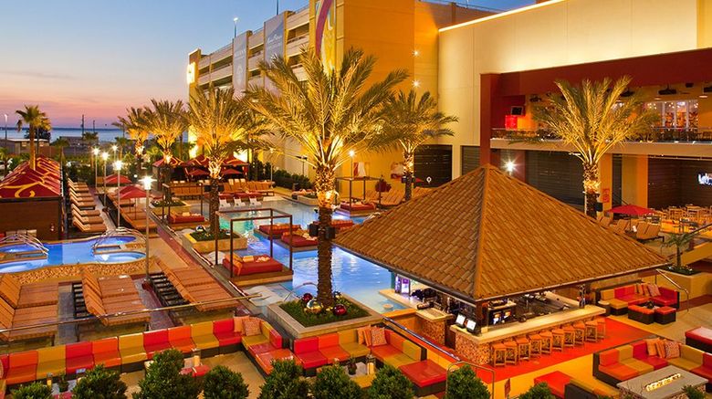 Golden Nugget Biloxi- Biloxi, MS Hotels- First Class Hotels in Biloxi ...