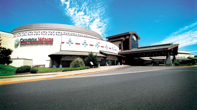 chinook winds buffet