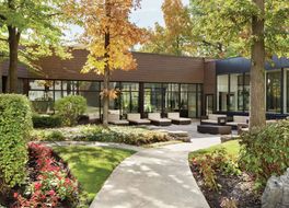 DoubleTree by Hilton Toronto Arpt West- First Class Mississauga, ON ...