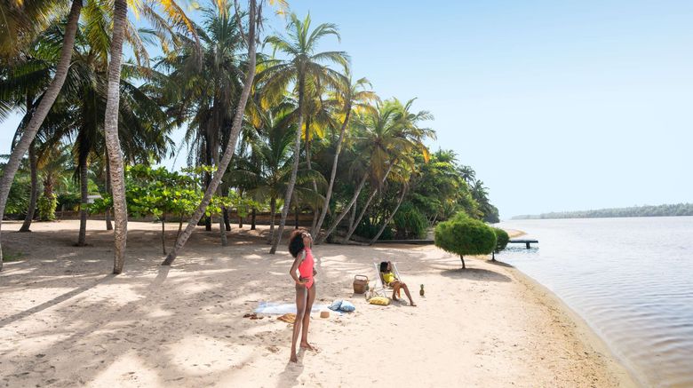 beach hotel abidjan