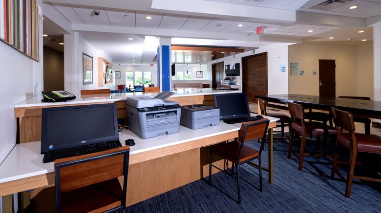 Holiday Inn Express & Suites Gaylord- Gaylord, MI Hotels- Tourist Class ...