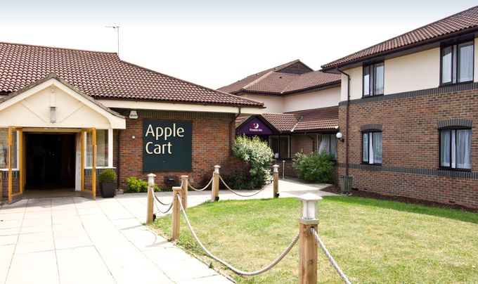 Premier Inn Oxford South (Didcot)- First Class Didcot, England Hotels ...