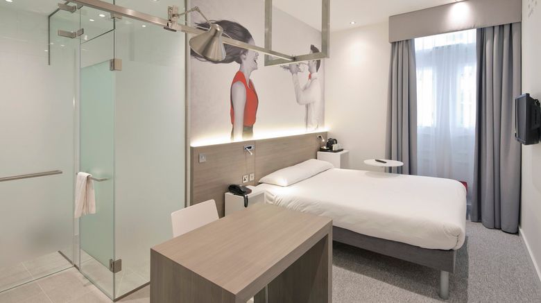 Heeton Concept Hotel London Kensington- First Class London, England ...